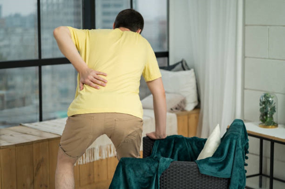 Symptoms and Causes of Sciatica – 香港微創腦及脊椎神經外科手術中心